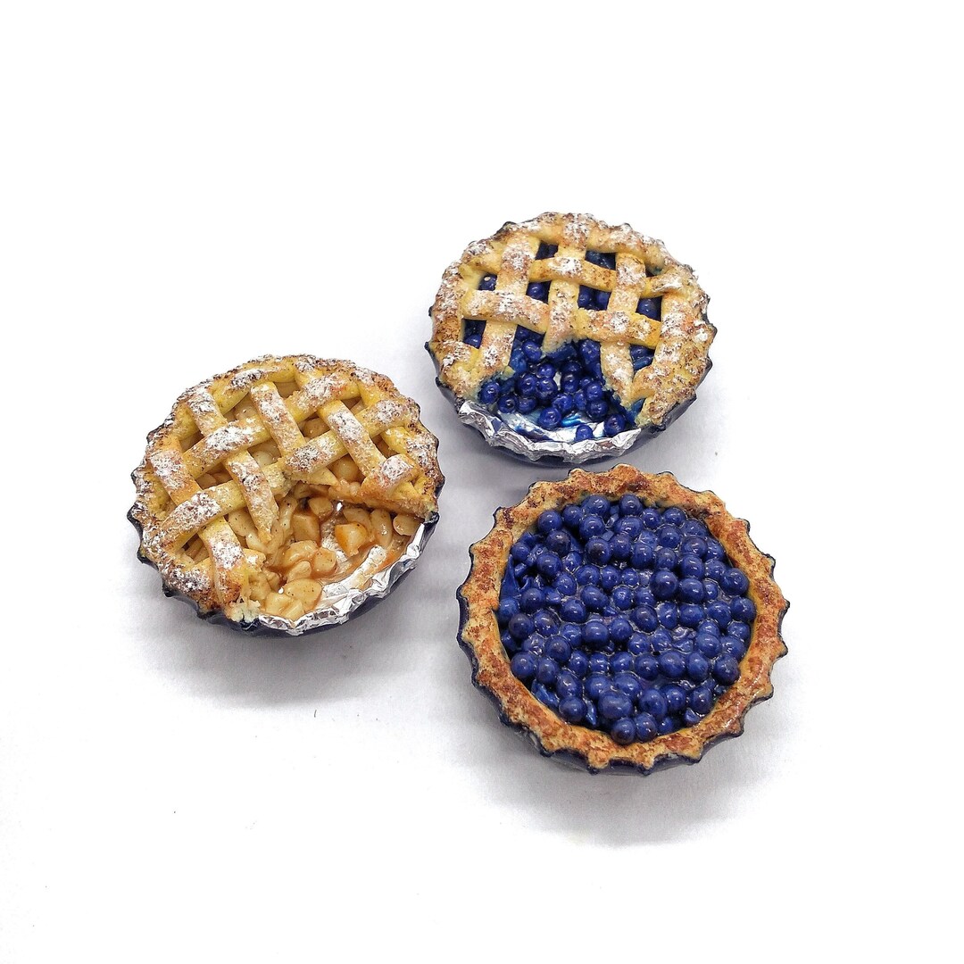 Magnets 3 Blueberry and Apple Tarts Recycled in Polymer Clay - Etsy
