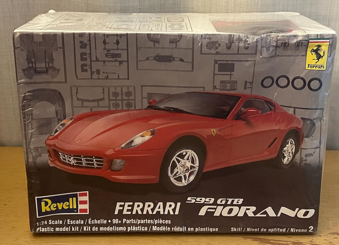 Revell Ferrari 599 GTB Fiorano 1:24 Scale Skill 2 Ages 10+ Sports Car ...