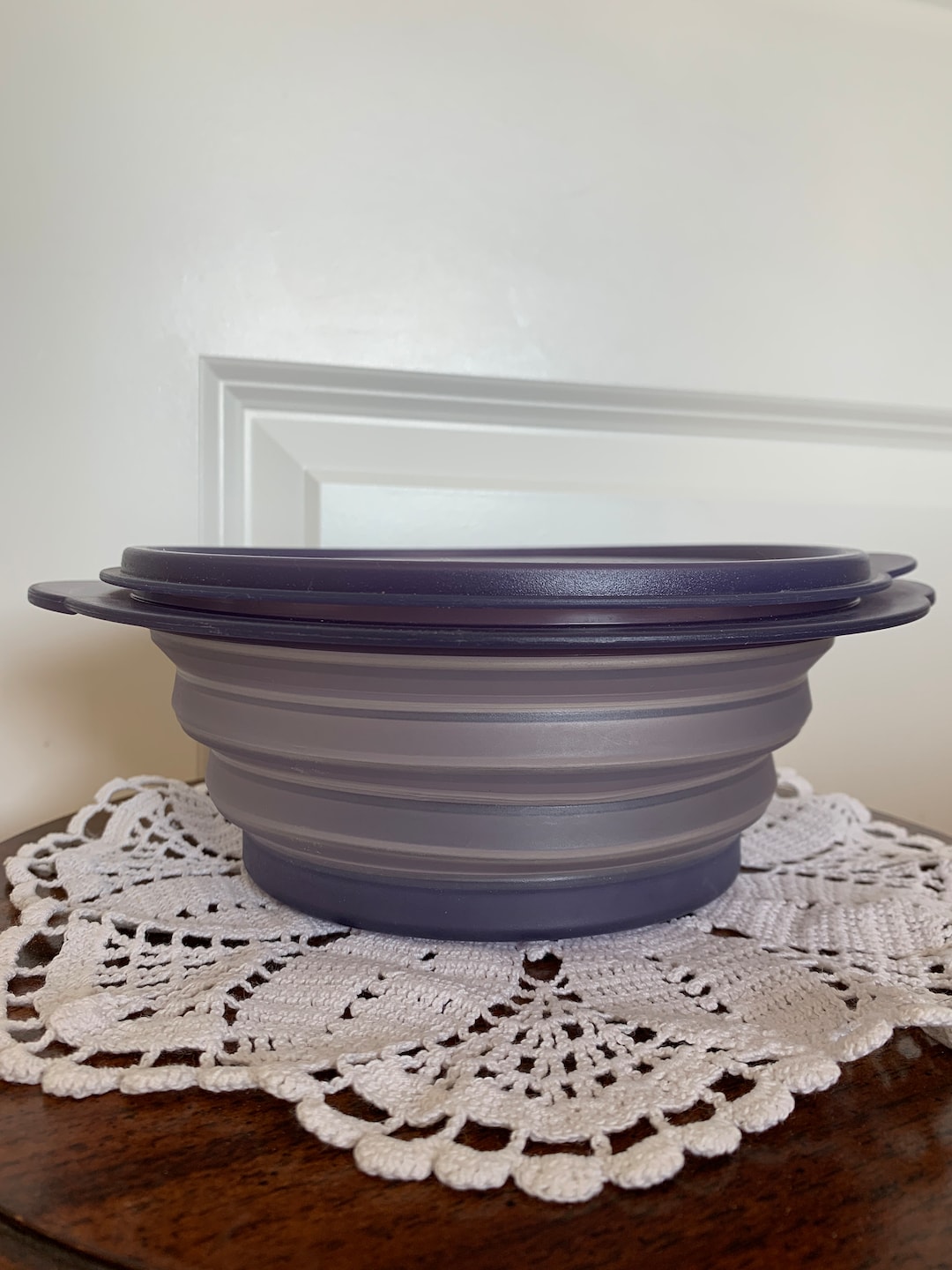 Tupperware Flat Out Collapsible Bowl 4 Cups 960 Ml Purple 5453 and 5455 ...