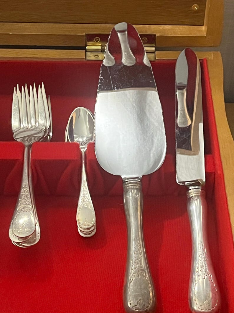 Birks Regency Silver Plate Silverware Set, Queen Mary, 58 Pieces in ...