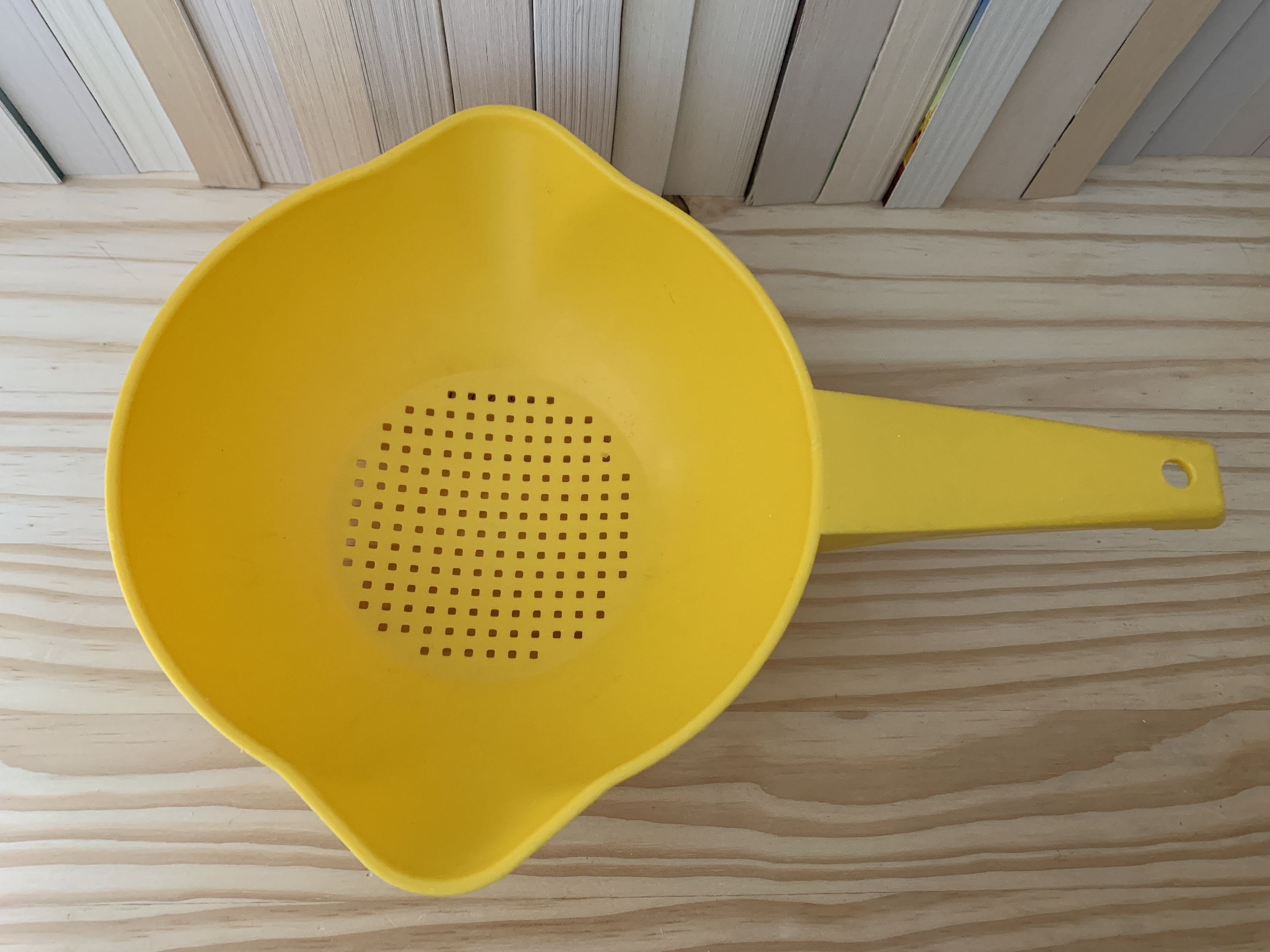 Small Butter Yellow Vintage Tupperware Strainer Colander With Handle ...