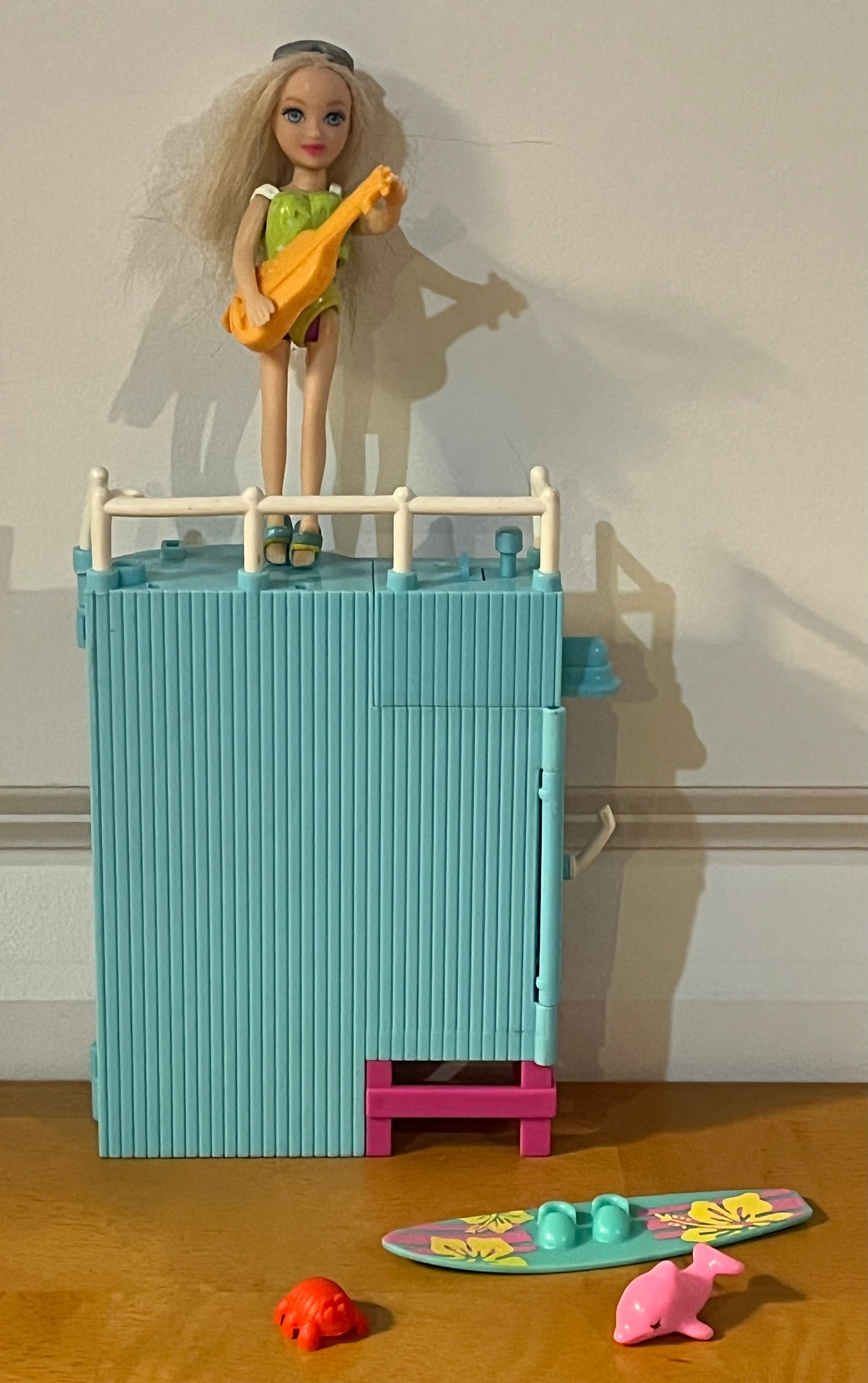 Vintage 2002 Polly Pocket Fashion Lifeguard Tower With 1 Polly Doll ...