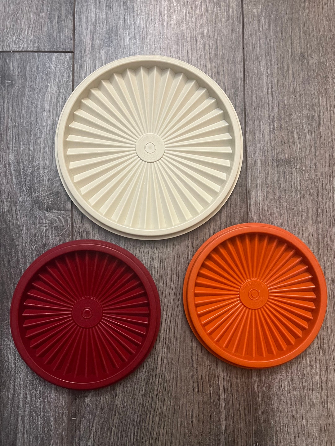 Vintage Tupperware Round Servier Lids Almond Red Orange Starburst ...