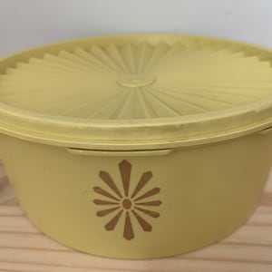 Vintage Tupperware Stackable Yellow Food Canister 1204-9 With Matching ...