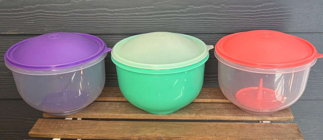 Large Tupperware Lettuce Container With Spike Super Crisp-it With Domed ...