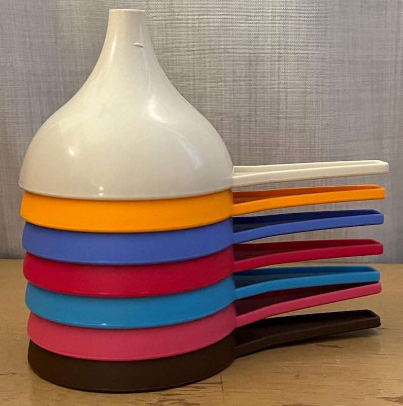 Tupperware Funnel 1227 Seven Colors to Choose From - Etsy