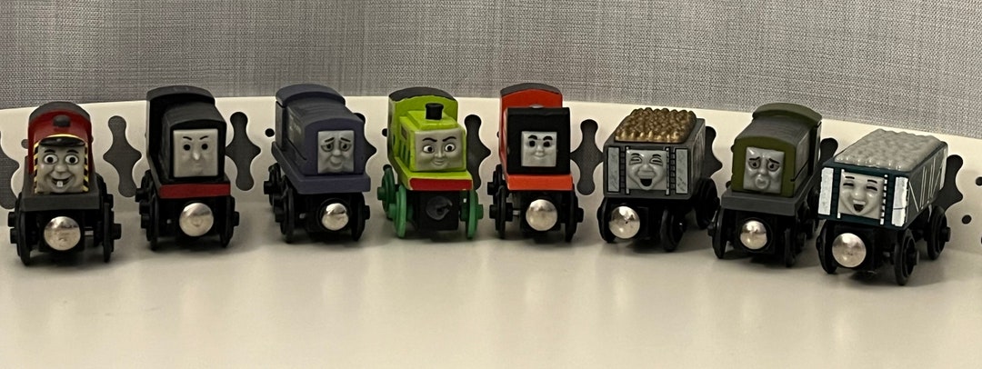 Vintage Thomas the Tank Engine Characters 8 Trains / Rickety Cars to ...