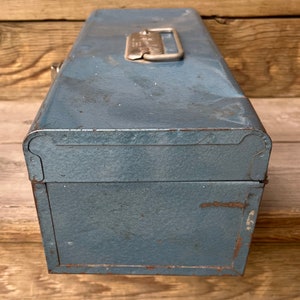 Vintage Patina Blue Metal Toolbox Beach Industries Smith Falls Ontario ...