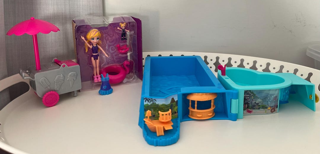Polly Pocket Splashtastic Swimming Pool Set With Dolls Summer Fun Ice ...