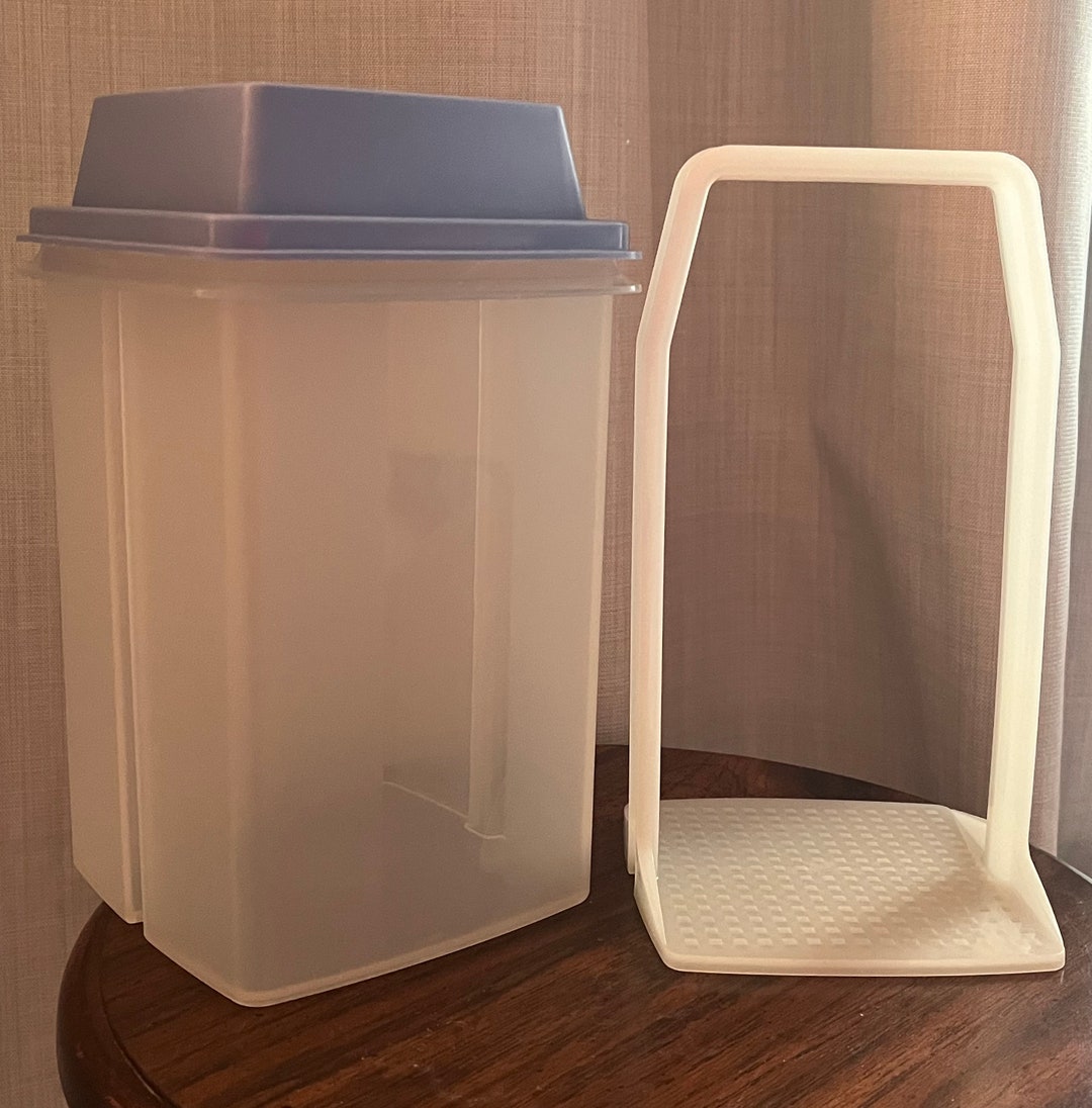 Vintage Tupperware Pick-a-deli Clear Pickle Container 1560 With Blue ...