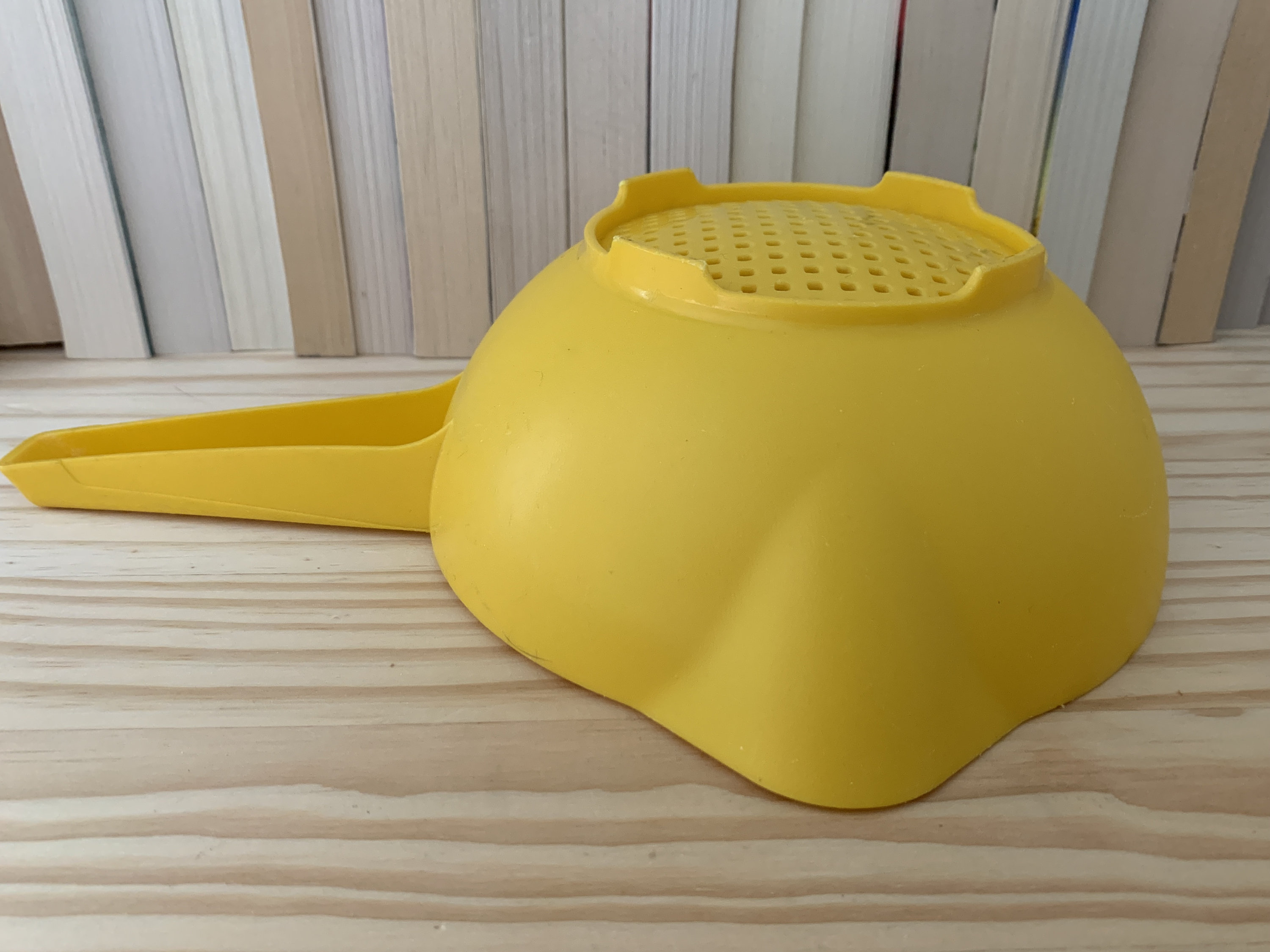 Small Butter Yellow Vintage Tupperware Strainer Colander With Handle ...