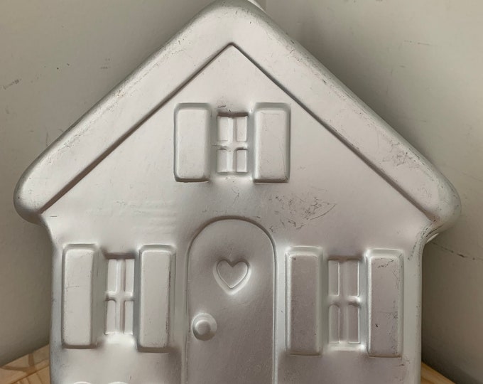 2002 Wilton House Shape Cake Pan/tin #2105-2070 - Etsy