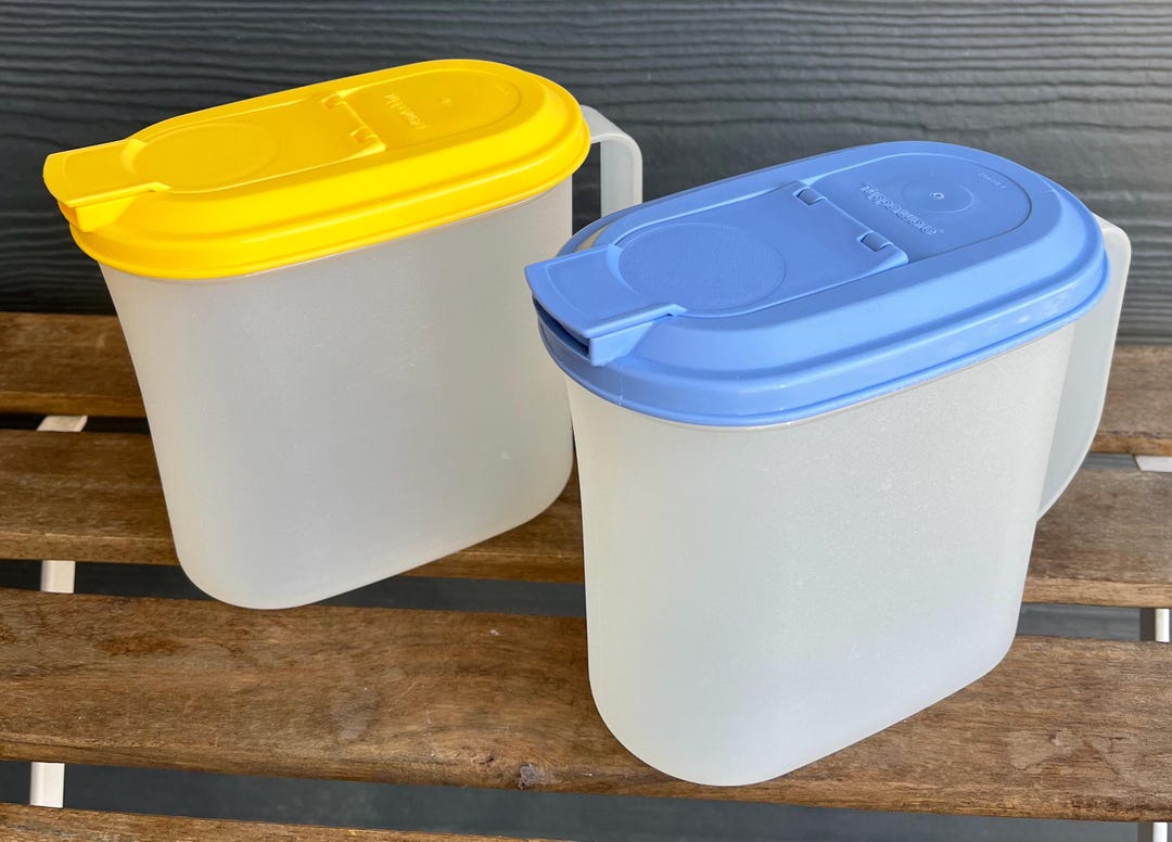 Mini Tupperware EZ Cool Juice Containers 2189/2010 With Yellow or Blue ...
