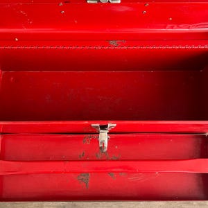 Vintage Beach Metal Toolbox With Removable Tray Made in Canada Smith ...