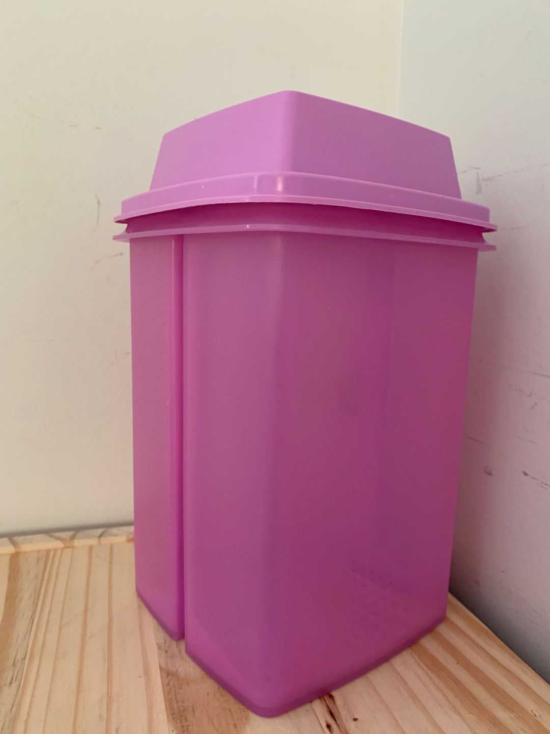 Vintage Tupperware Lilac Purple Pickle Container 1560 With Purple Lid ...