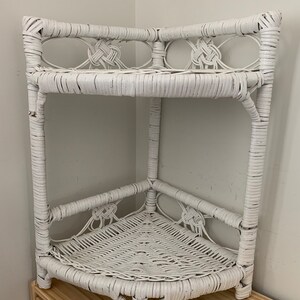 Vintage White Wicker Two Tier Knick Knack Corner Shelf White 20” Tall ...