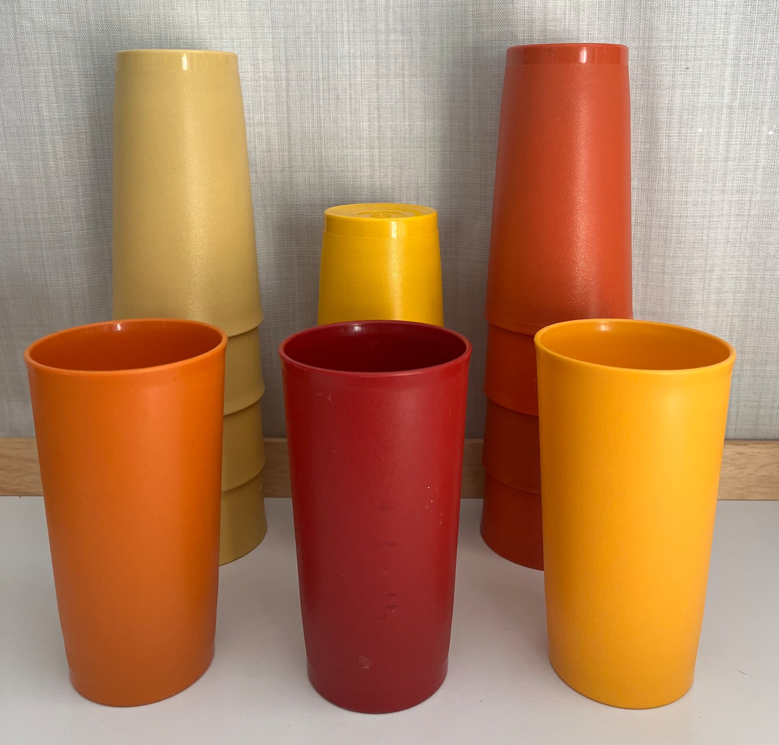 Vintage Tupperware Tumblers 12 Fl Oz 873 Drinking Glasses Yellow Red ...