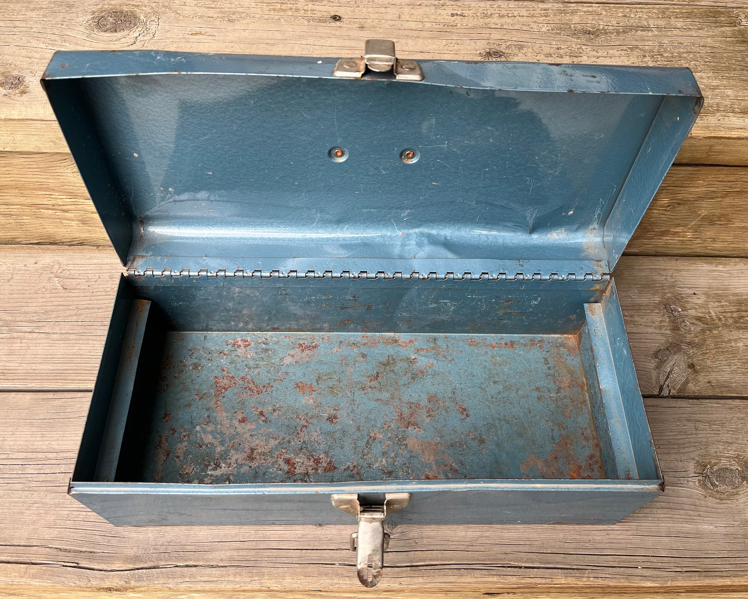 Vintage Patina Blue Metal Toolbox Beach Industries Smith Falls Ontario ...