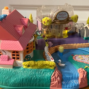 Vintage 1996 Polly Pocket Doll Magical Movin’ Magnetic Pollyville ...