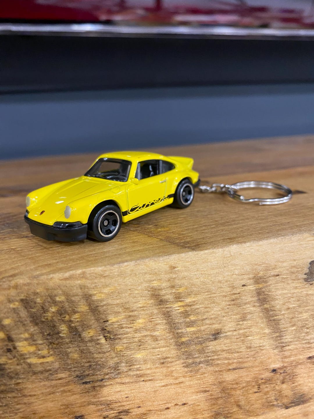 Porsche 911 Carrera RS 2.7 Replica Car Keychain - Etsy