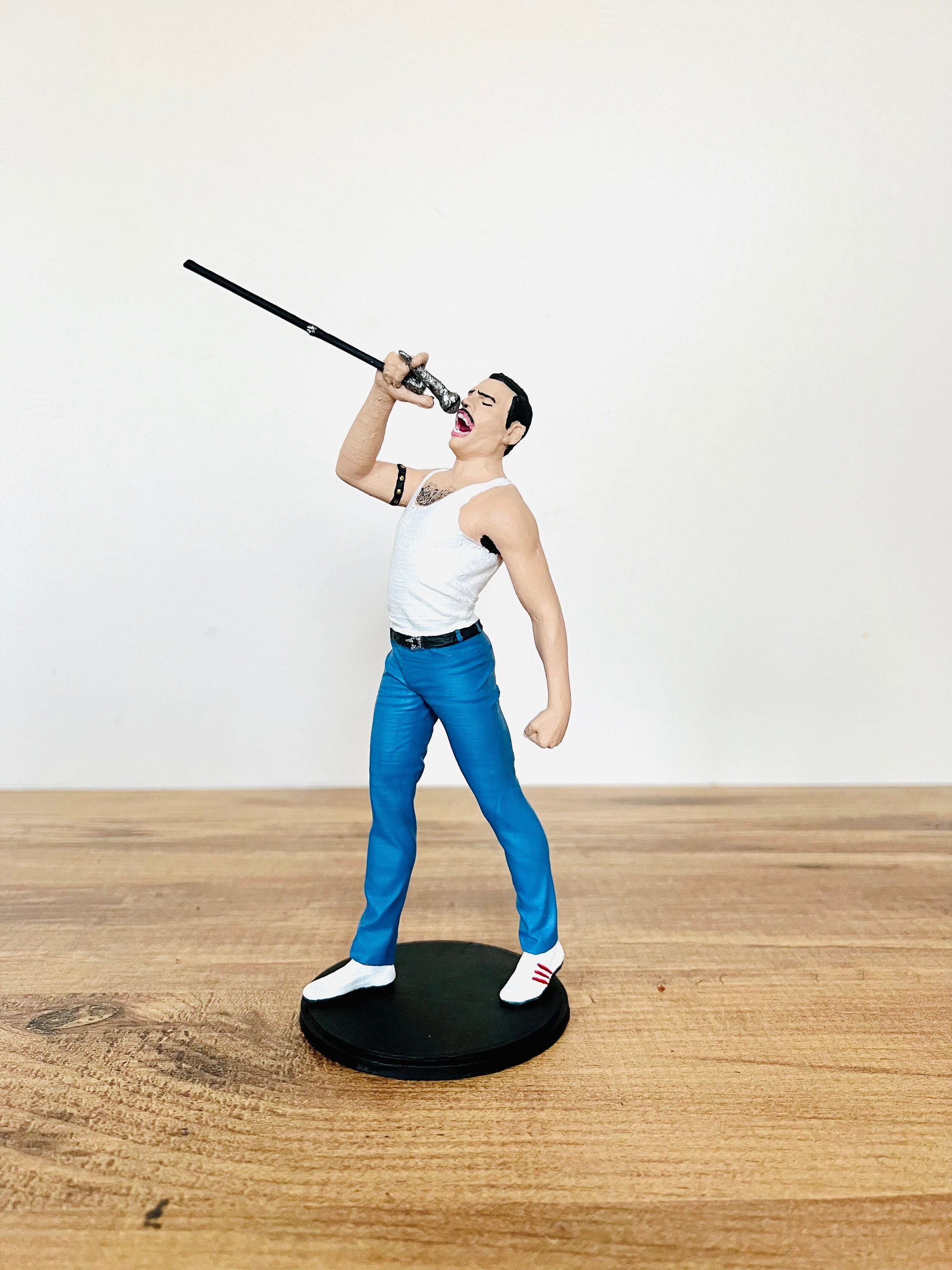 Freddie Mercury Statue , Freddie Figure, Queen - Etsy