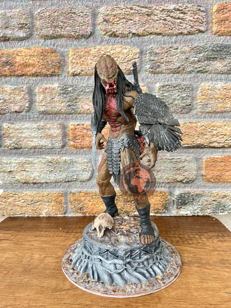 Predator Figure Collectible | Handmade Sci-fi Diorama | Pop Culture ...