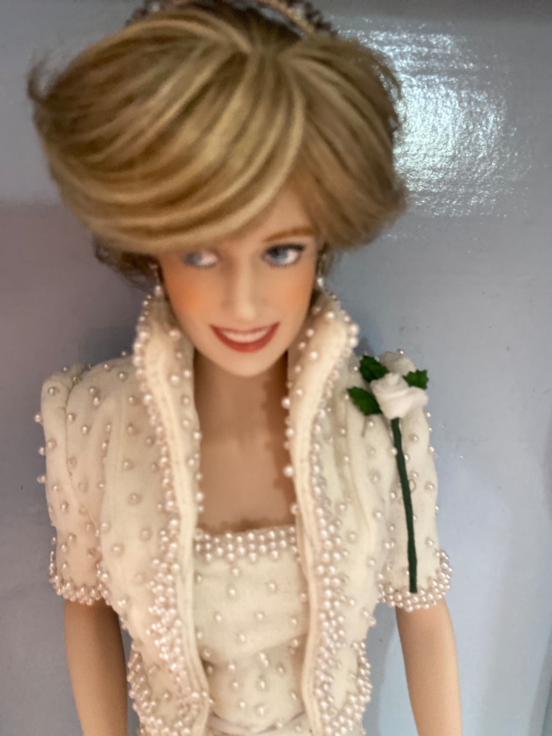 Vintage Diana Princess of Wales Porcelain Portrait Doll - Etsy