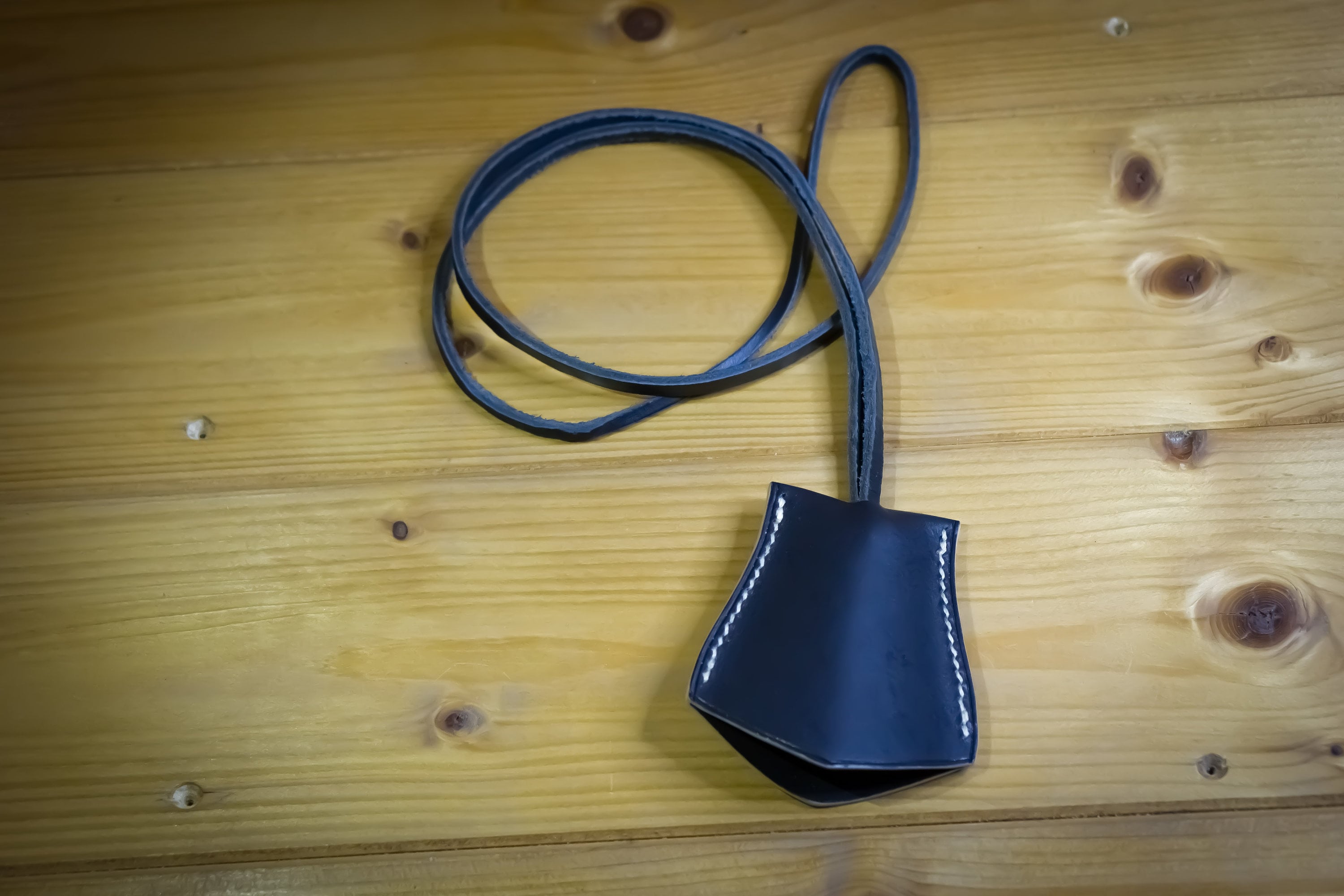 Clochette Leather Keychain/keychain/ Leather Key Holder/luxury Keychain ...