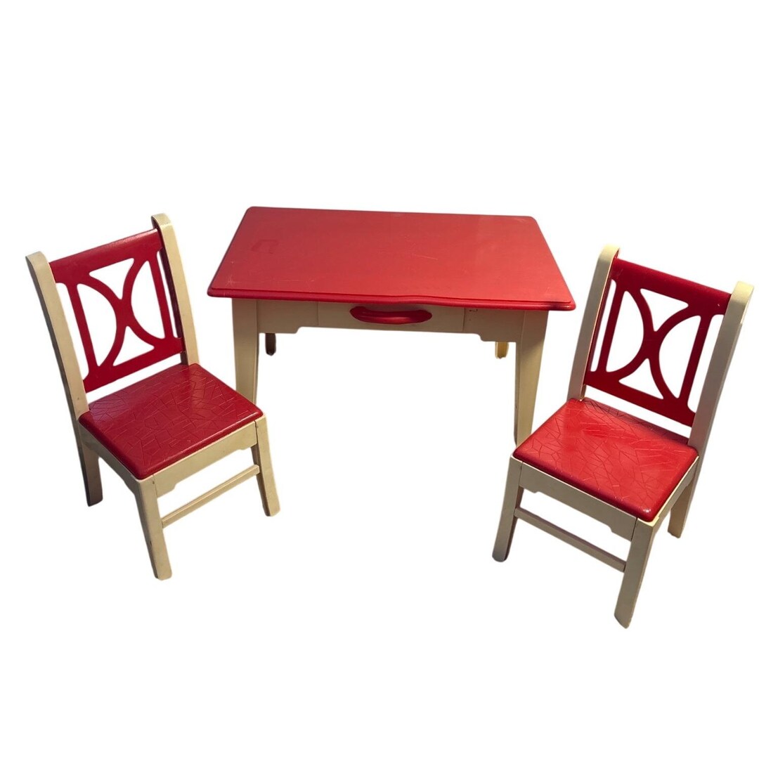 Reliable Dollhouse Table and Chairs Red & Cream Plastic for 12