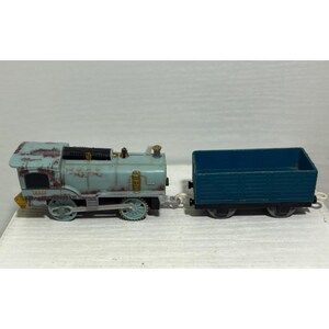 Thomas & Friends Trackmaster Lexi Train Engine 2013 Blue Freight Car ...