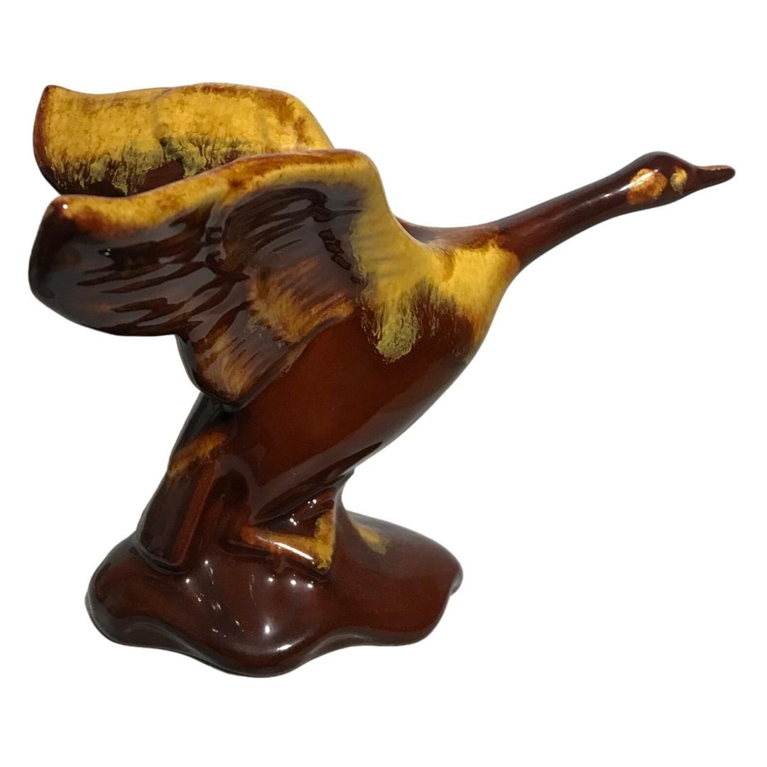 Blue Mountain Pottery Flying Goose Figurine Brown & Yellow Drip Glazed ...