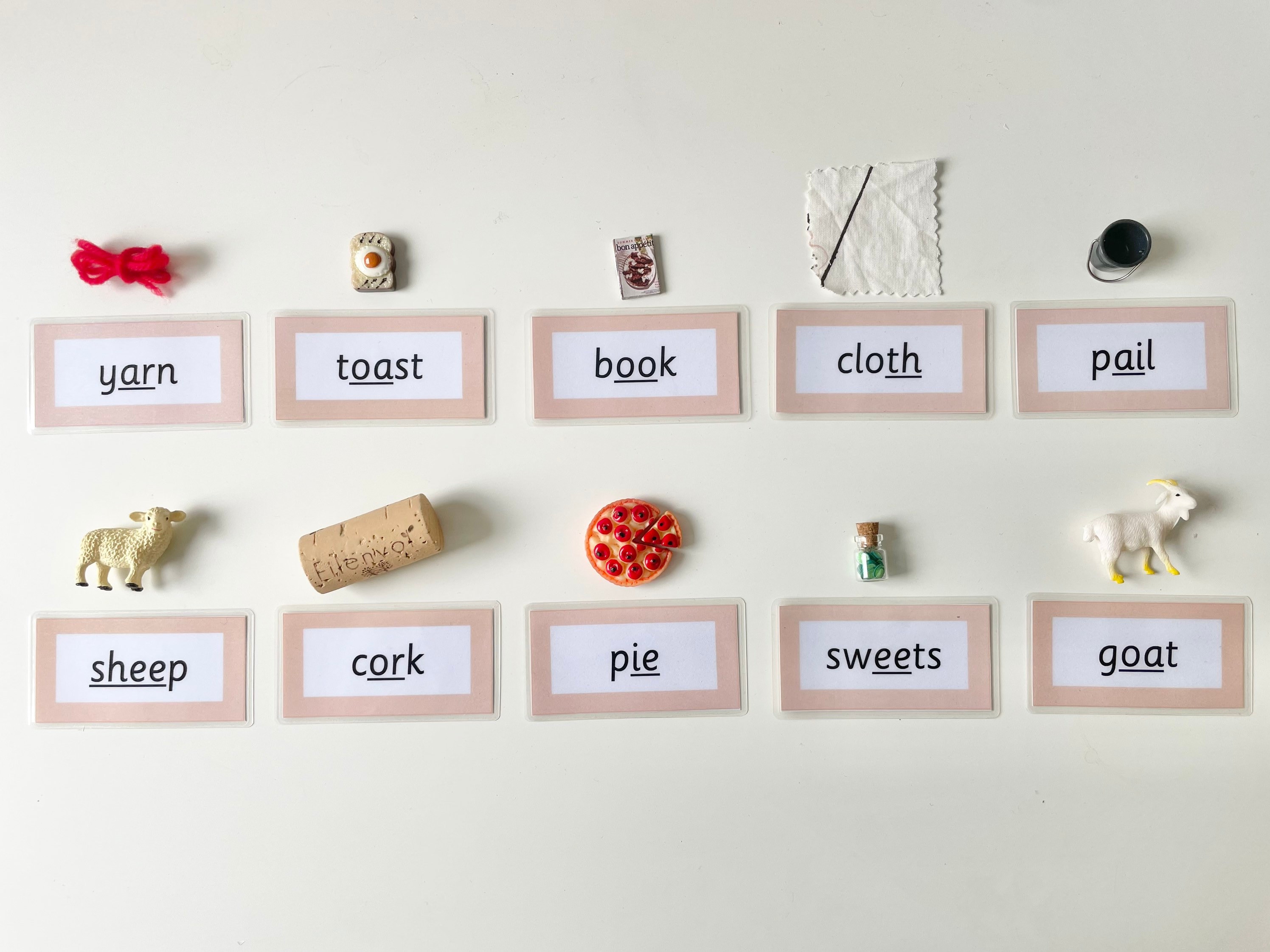 Object Box 2 Set Montessori Language Materials, Phonics, Phonetic ...