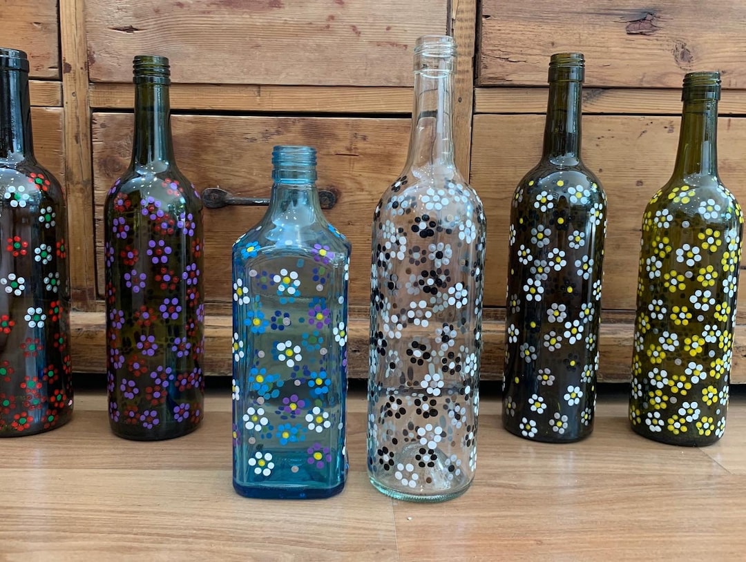 Botellas de Vino Pintadas a mano con flores multicolores - Etsy México
