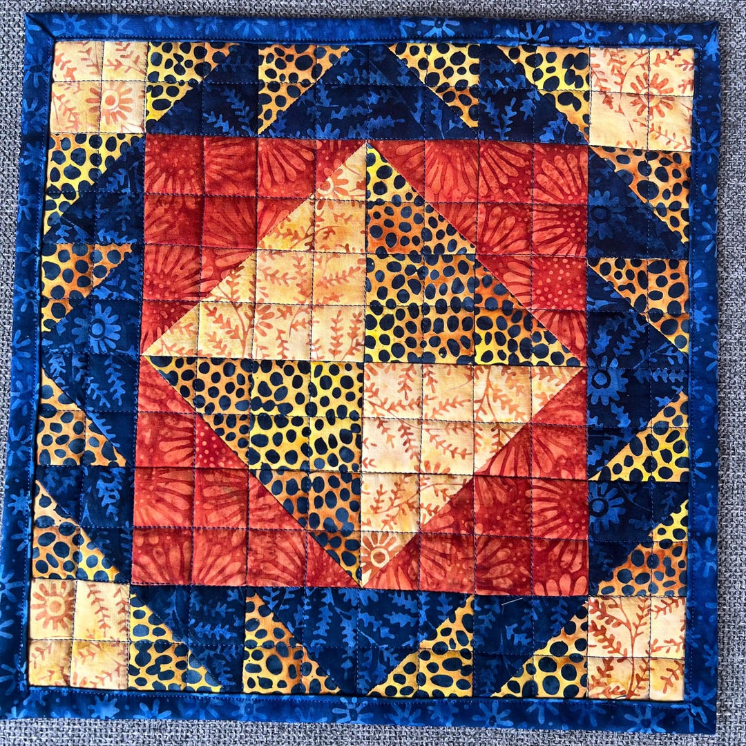 Fall Mini Quilt - Table Topper - Machine Quilted - About 12 1/2" 12 1/2 ...
