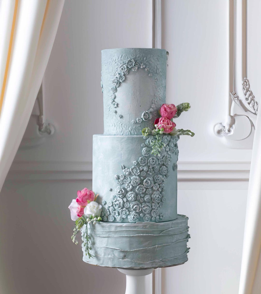 3-tier Faux Dusty Blue Wedding Cake: Customizable Fondant Look - Etsy