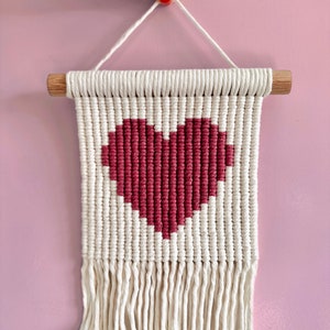 Heart Macrame Wall Hanging Tutorial - Etsy