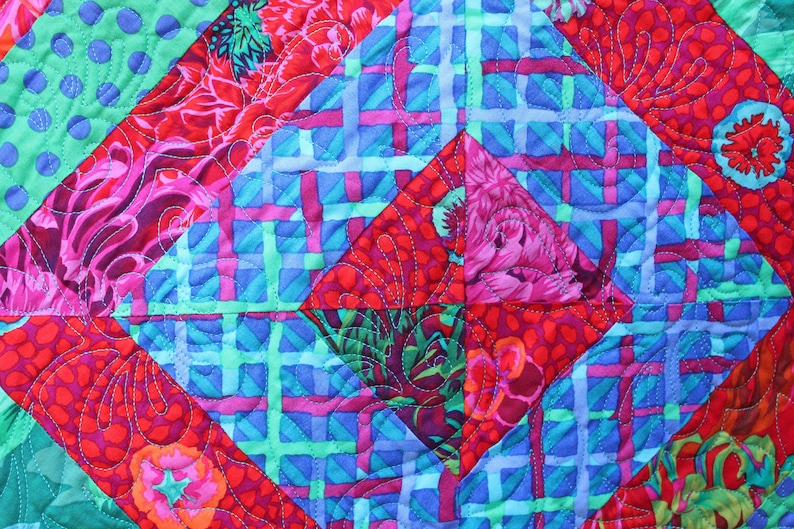 Twin Quilt - Kaffe Diamonds - Etsy