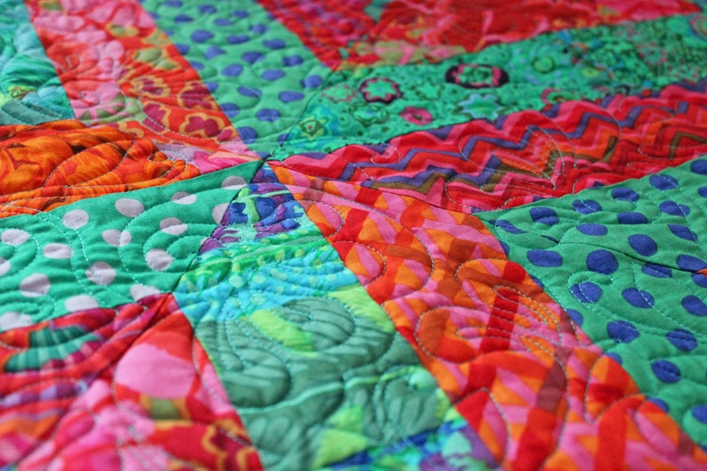 Twin Quilt - Kaffe Diamonds - Etsy