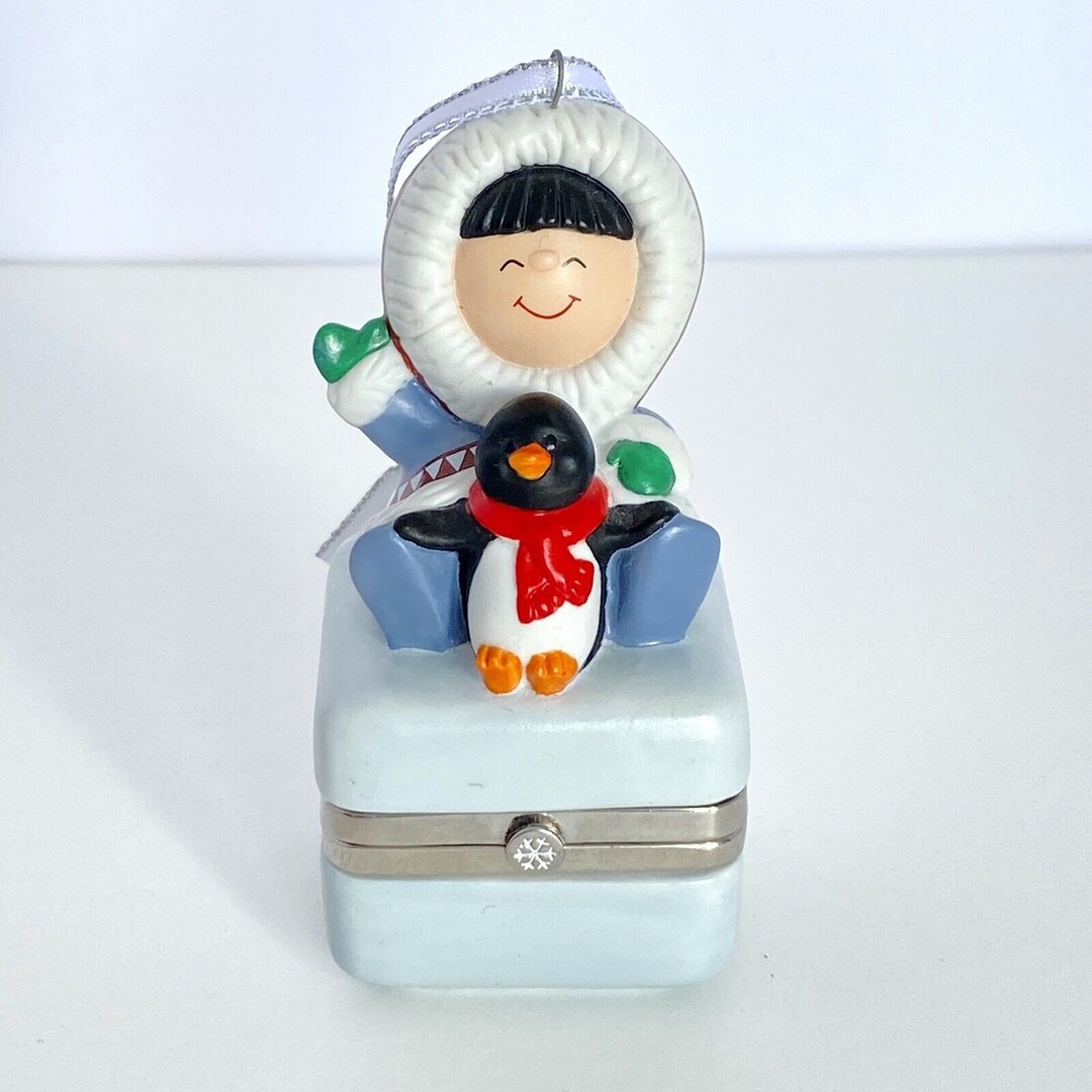 2002 Hallmark Inuit Penguin Keepsake Christmas Ornament Frosty Friends ...