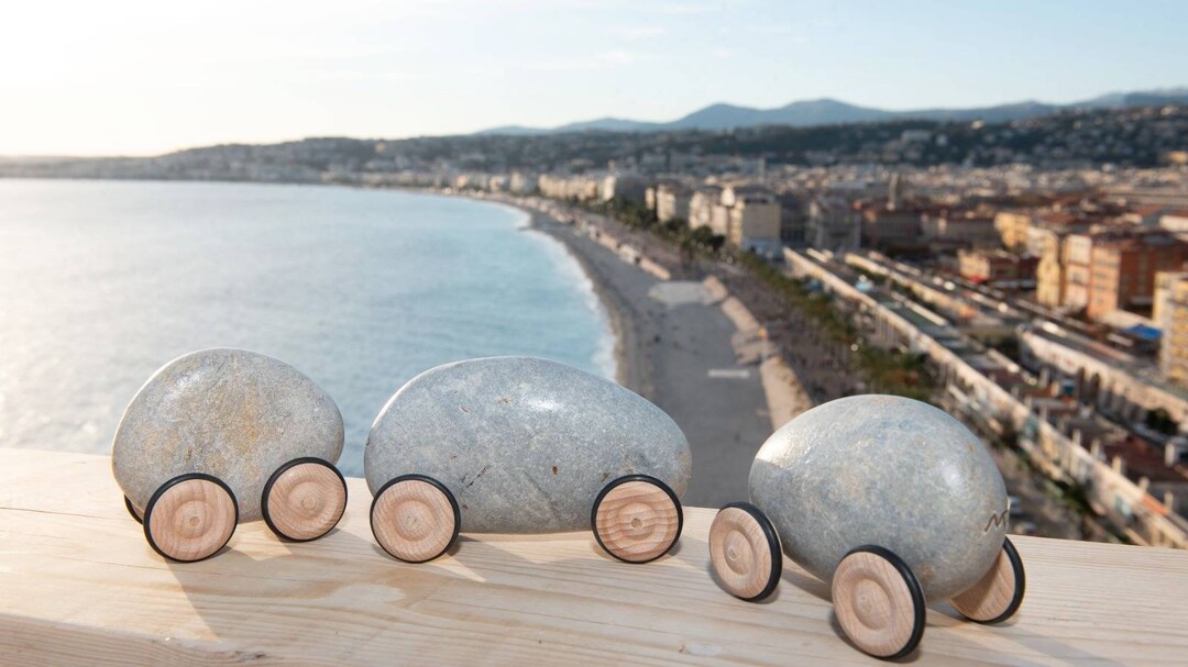 Small Car in Natural Pebble and Wooden Wheel for Children - Etsy