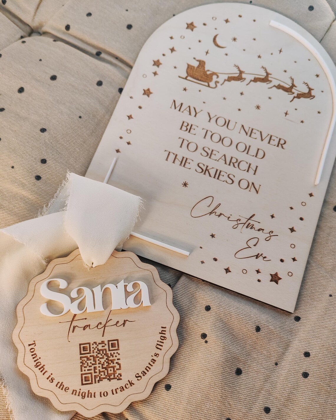 Santa Tracker | Interactive Christmas Bauble | Christmas Decoration - Etsy