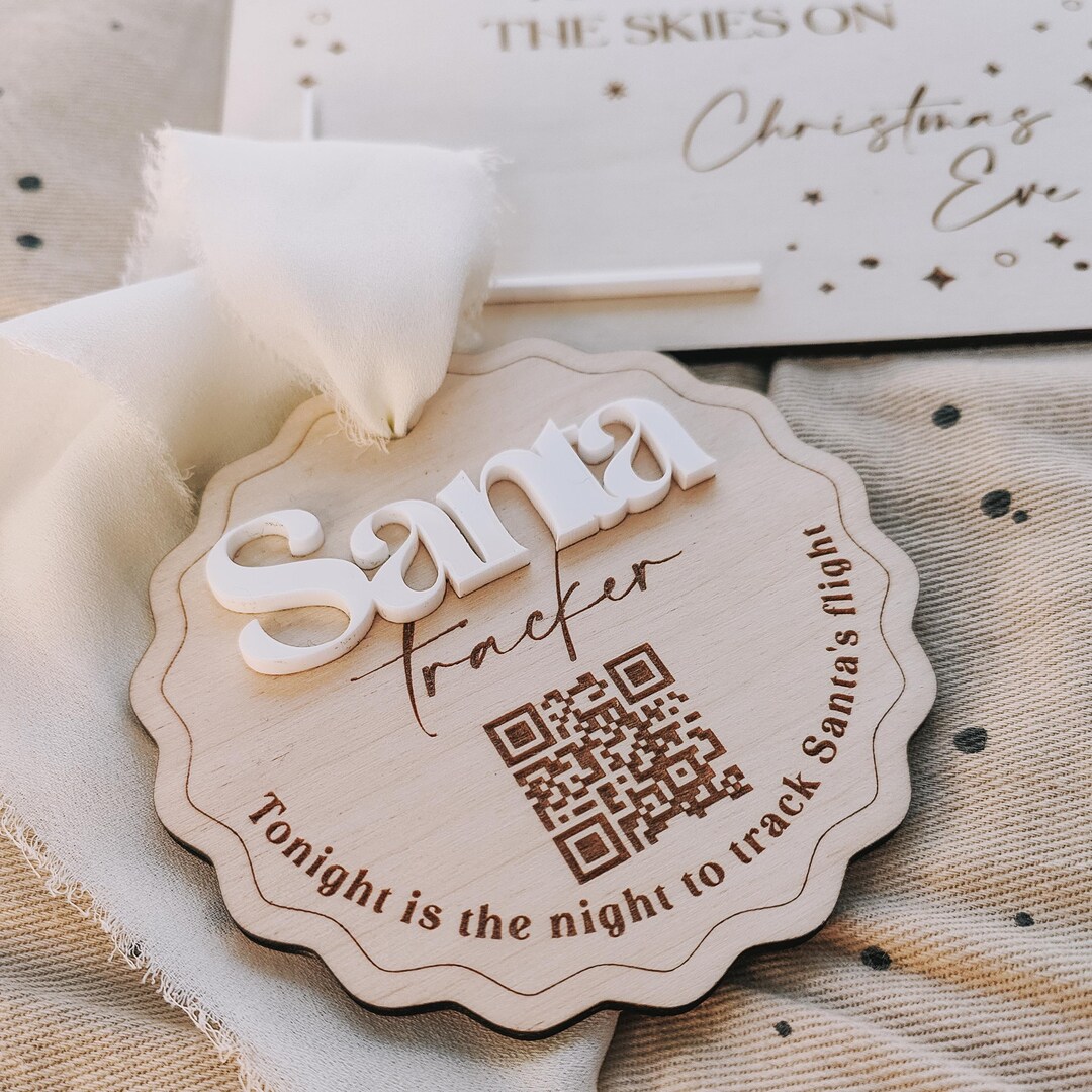 Santa Tracker | Interactive Christmas Bauble | Christmas Decoration - Etsy