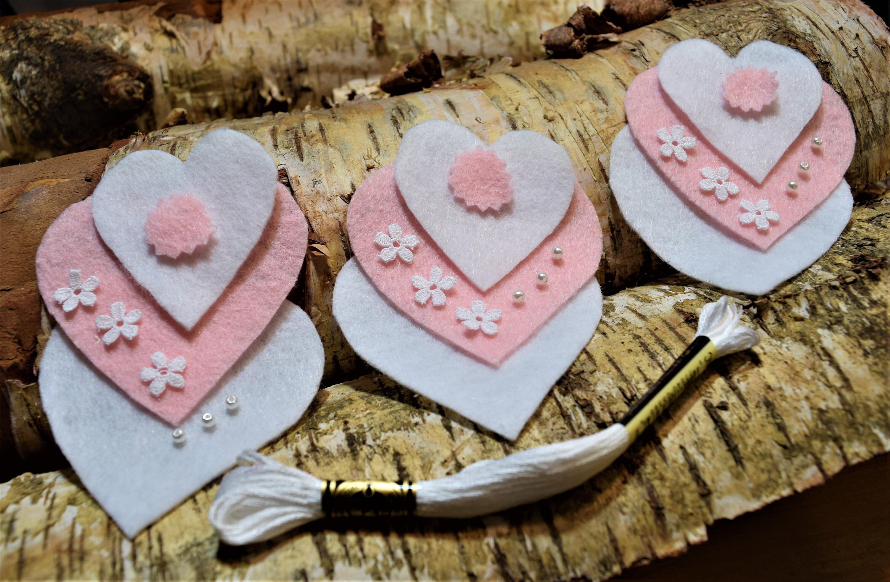 DIY Felt Hearts Christmas Ornament Kit Set of 3 Felt Ornaments ...