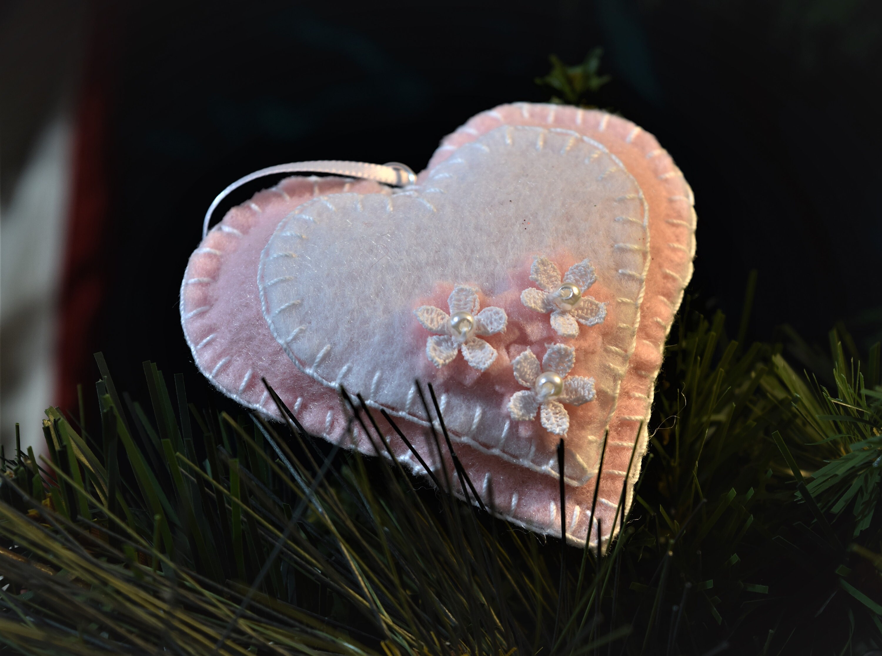 DIY Felt Hearts Christmas Ornament Kit Set of 3 Felt Ornaments ...