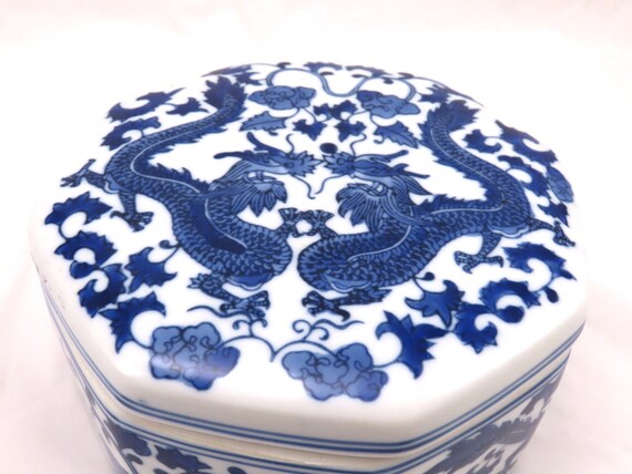 Vintage Chinese Porcelain Octagonal Dragon Trinket/Po… - Gem