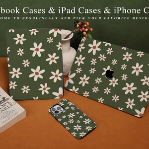 Champagne Deep Green Daisy iPhone 14 Pro Max Case, Customize iPhone ...