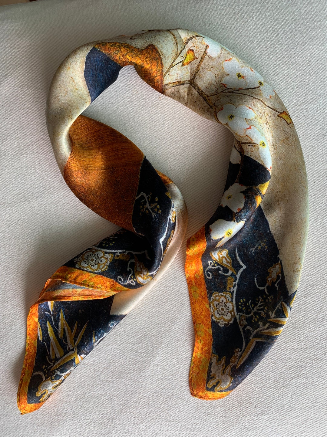 100% Natural Mulberry Silk 21" X 21" Small Square Scarf Antique Vases ...