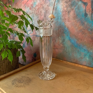 2002 Oneida Crystal Gardens 8" Footed Bud Vase, Made in Germany, Cut ...