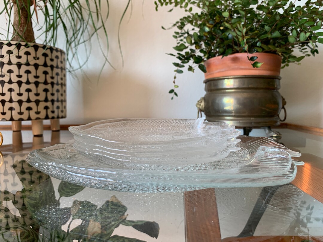 Arcoroc France Vintage Glass Fish Plates Set of 2 Dinner/salad Plates ...
