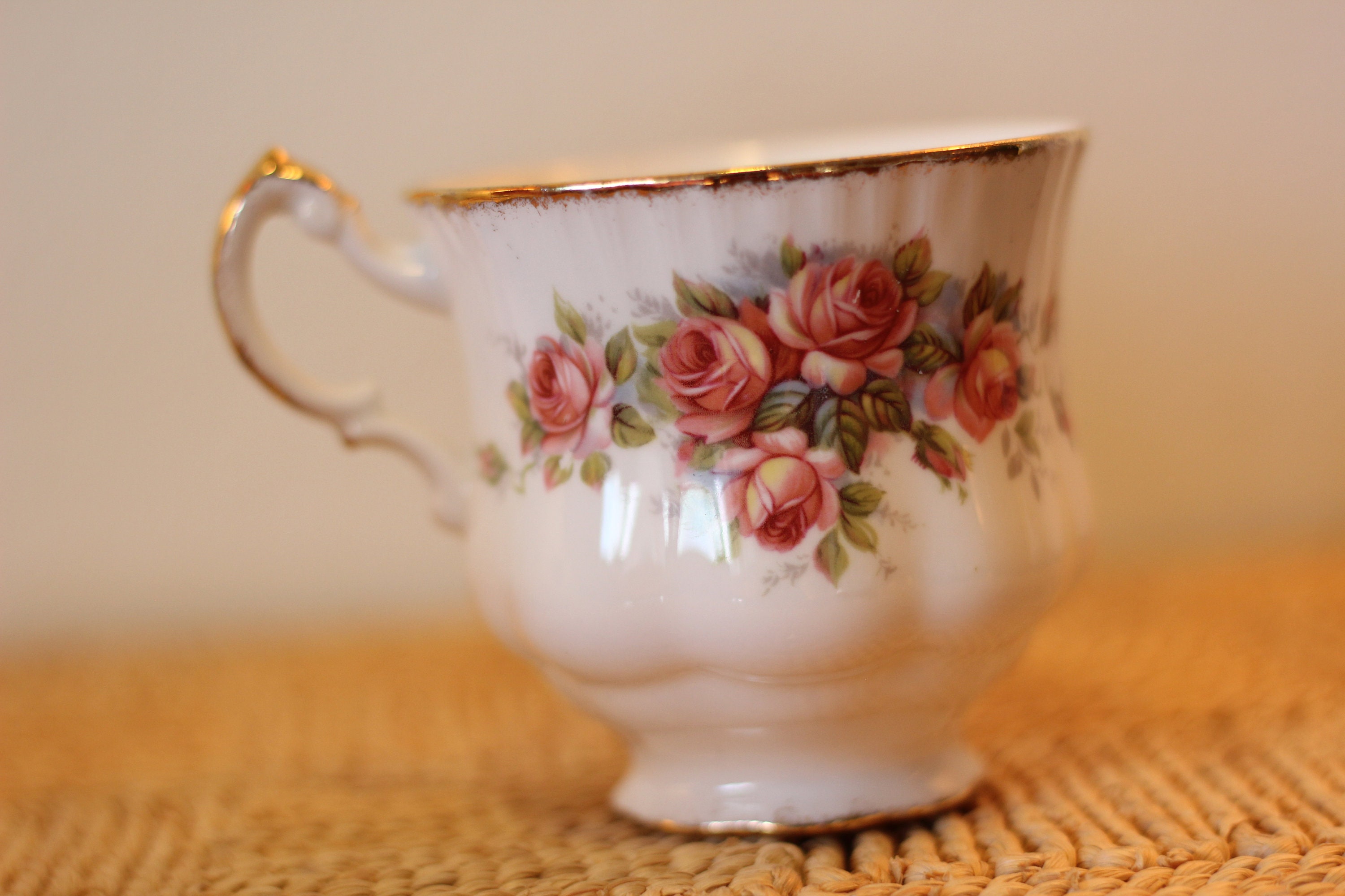 Paragon ELIZABETH ROSE Bone China Potters Tea Cup and Saucer, Made in ...